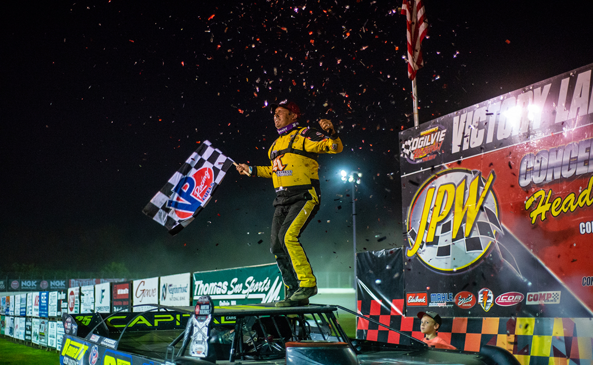 BREAKTHROUGH WIN: Clanton Scores Big First Win With New Team, Knocks ...