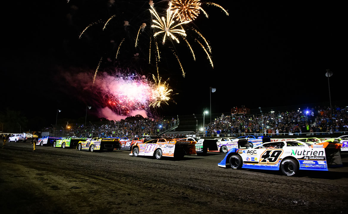 World of Outlaws, Fairbury celebrate continued partnership with $57K ...