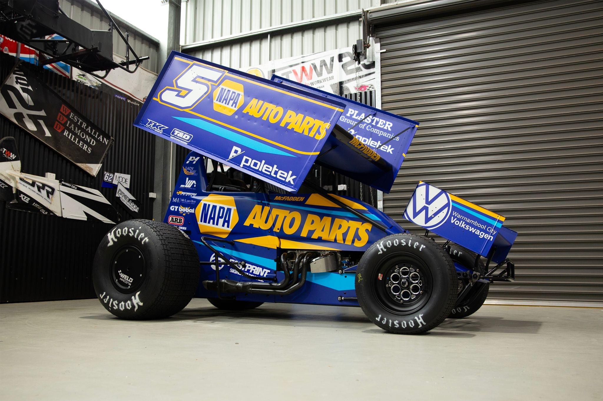 LAND DOWN UNDER: Five Outlaw Stars Set for "Off-Season" Fun in ...