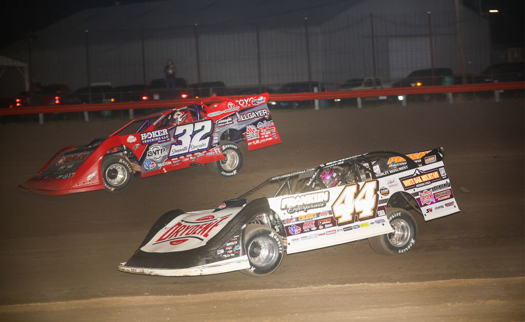 SMOOTH HOMECOMING: Illinois’s Bobby Pierce Nets Farmer City Showdown ...