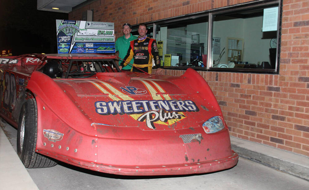 TO THE BANK: Prairie Dirt Classic Cashes in With Unique Bank ...