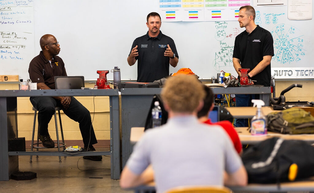 World of Outlaws, PA Posse Find Common Ground Working With Milton ...