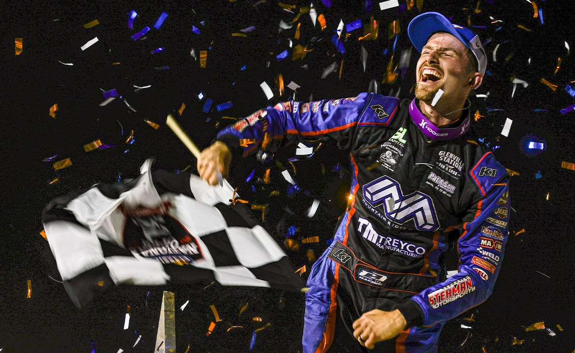 POSSE STRIKE FIRST: Chase Dietz Opens Williams Grove National Open with ...