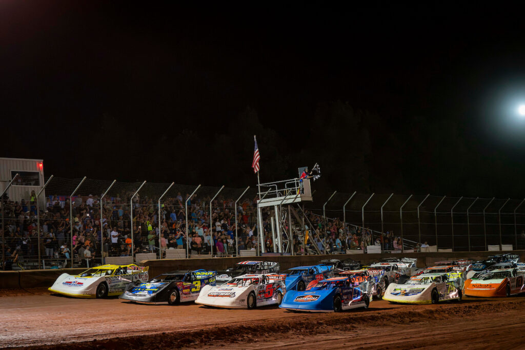 Popular World of Outlaws: Dirt Racing 24 Gold Edition Coming to PC via ...