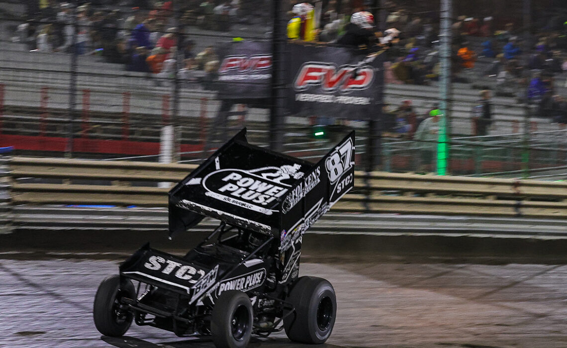 ON A HEATER: Aaron Reutzel Stays Hot with Dominant Knoxville Victory ...